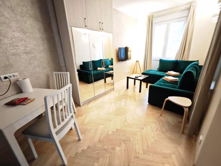 Clark Gable Place With A Private Balcony - Belgrade