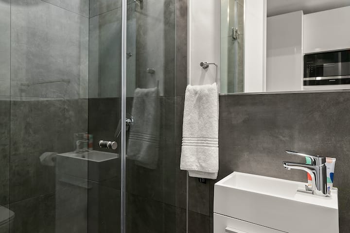 Sandton Studio Apartment | Highspeed Wifi |Smarttv - Sandton