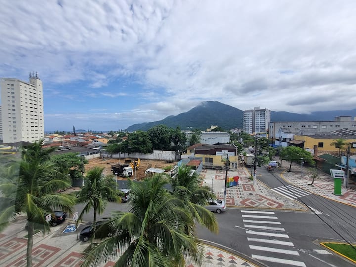 Central Condominium Mountain/beach View - Peruíbe