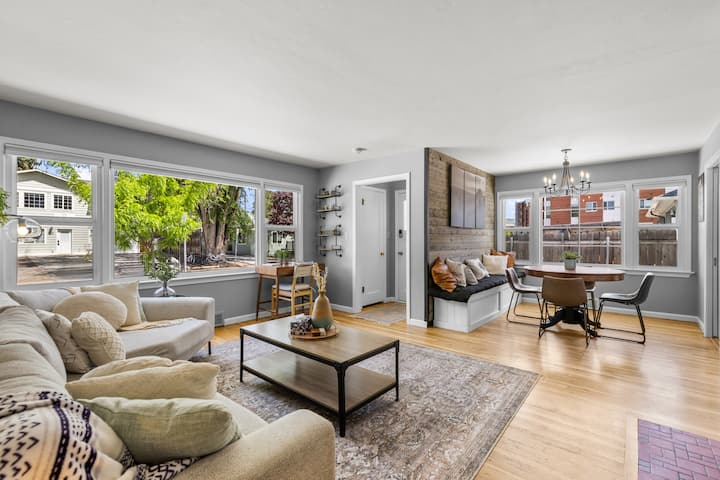 Campus Casa | 5 Stars | Bsu Living Near Downtown - Boise, ID