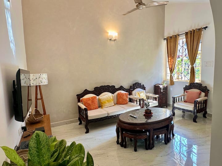 2bhk Lovely Villa Near Colva Beach W/ Pool & Lawn - Goa