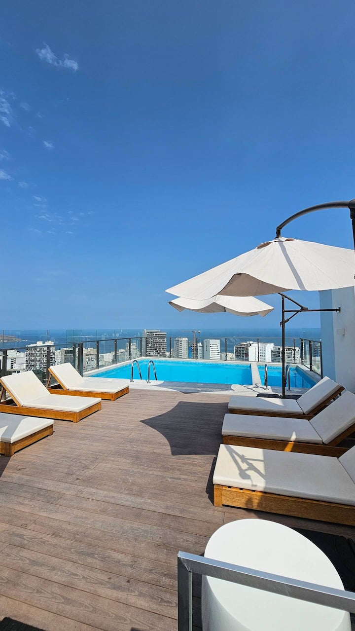 Fantastic Ocean View • Barranco • Pool & Gym - Lima