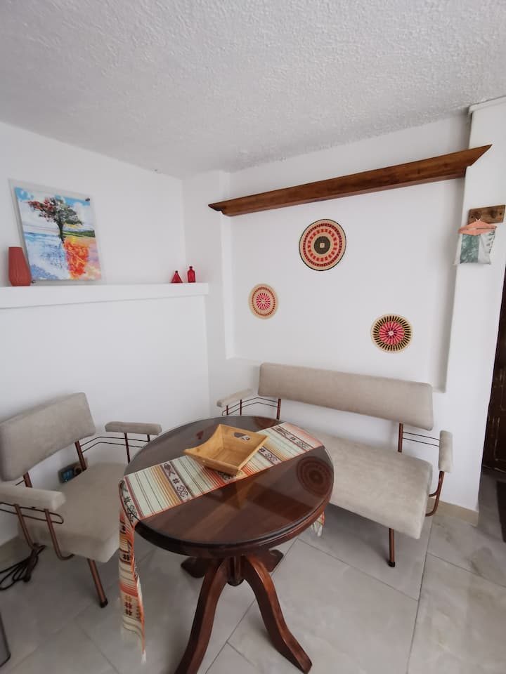 Apartamiento "El Mirador" Con Vista Hermosa - Quito