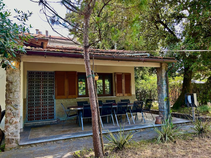 Indipendent Villa Next To The Sea - Forte dei Marmi