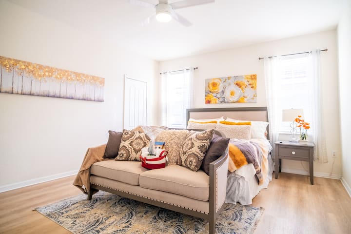 Luxury Dreamstay Miami 3/2 King Suite - Palmetto Bay, FL