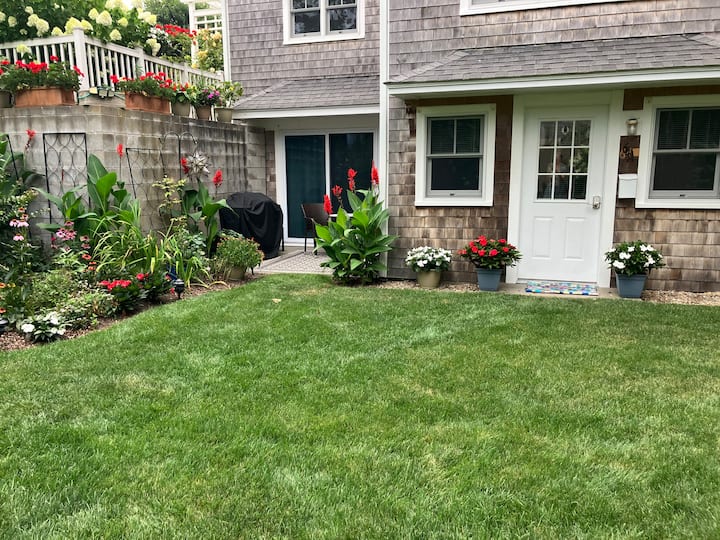 Walk To The Beach And Town 1 Bedroom Garden A - Cape Codder Water Park, Hyannis