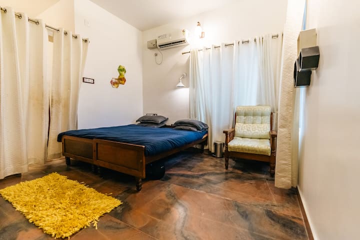 Harmony Room  Retreat By Hexa Stays - 