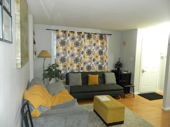 2 B/r +Sofa Bed +Gaming Apt.-5 Mins Drive U Of Mb. - Winnipeg