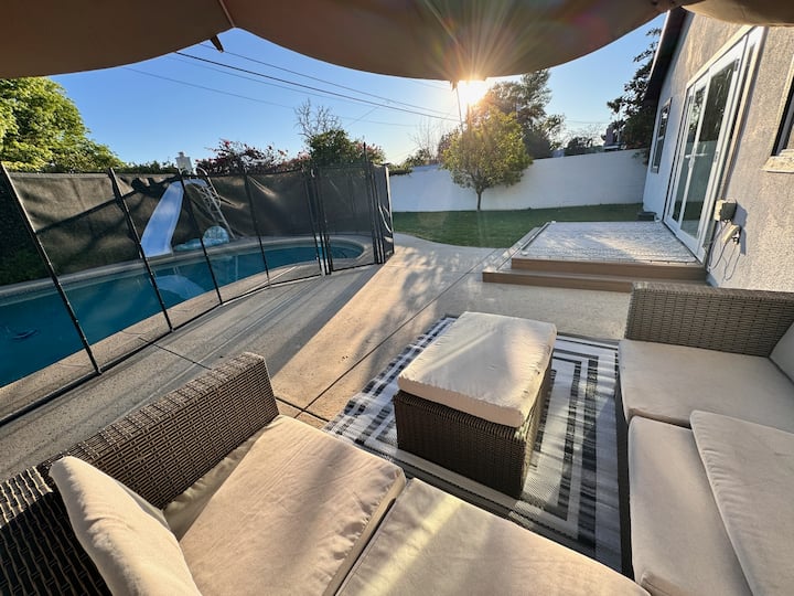 Suburban Oasis - Los Angeles, CA