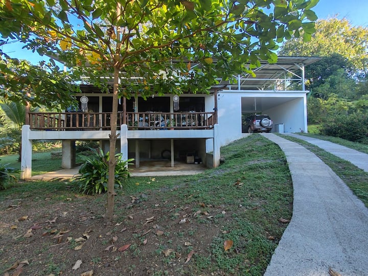 Hermosa Casa Con Vista A Playa San Miguel - Bejuco District