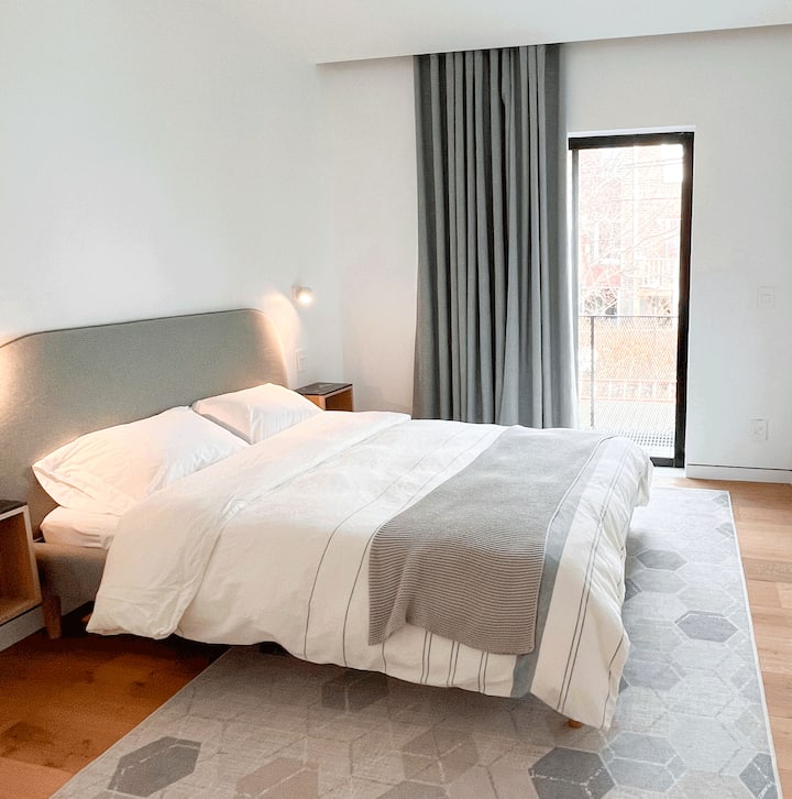 Ample And Cozy One Bedroom In Brooklyn - A - Ridgewood - Queens NY