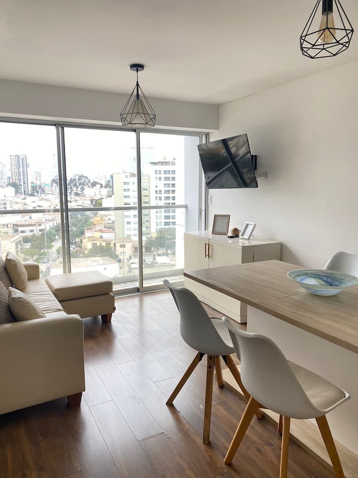 Departamento En Magdalena Con Estacionamiento - Lima