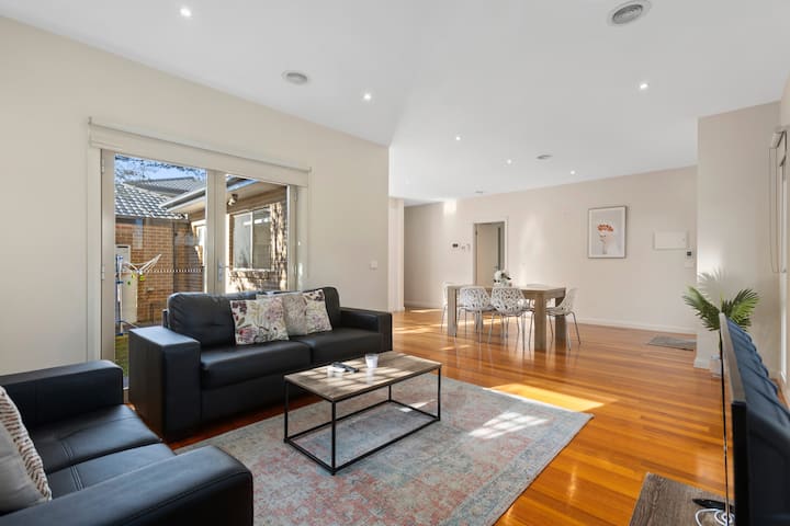 Domi Rentals - The Blackburn Residences - Dandenong