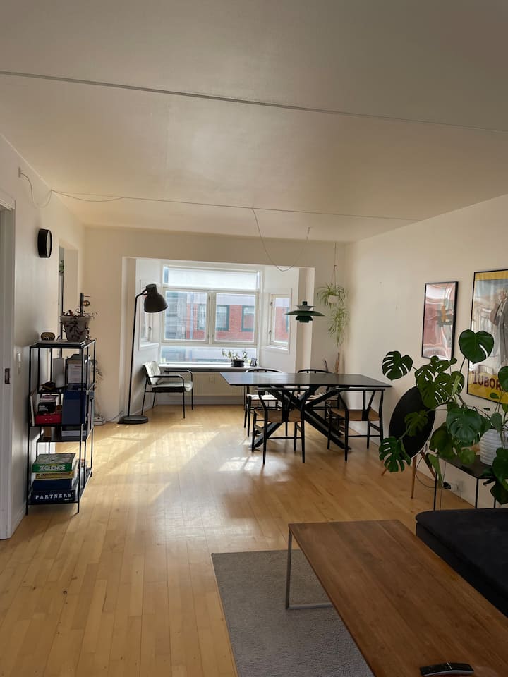 Cosy & Spacious Nørrebro Home By Park & Metro - Kopenhagen