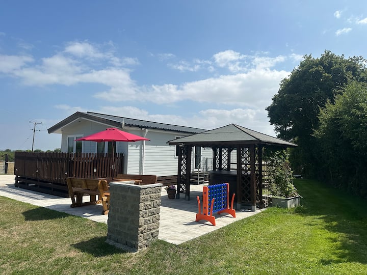 Horseshoe Lodge With Hot Tub & Farm Tour - Somerset