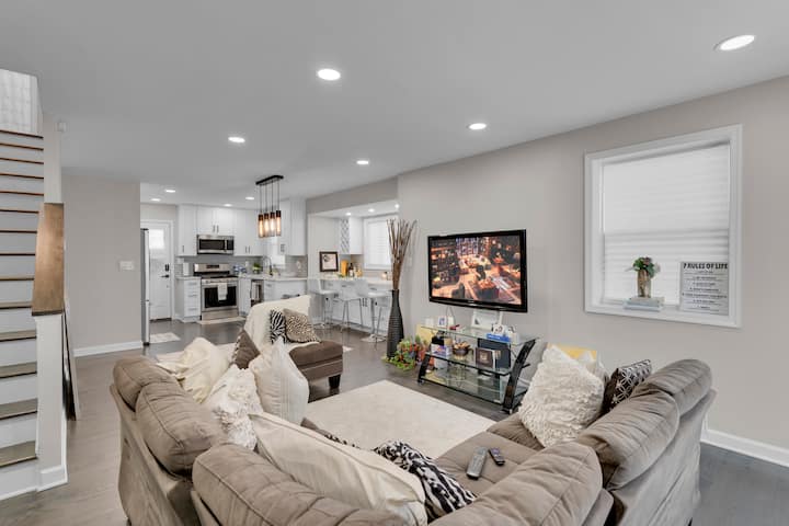 3bdrm/2.5ba Dc Home: Long Stays + Parking + Metro - Hyattsville, MD