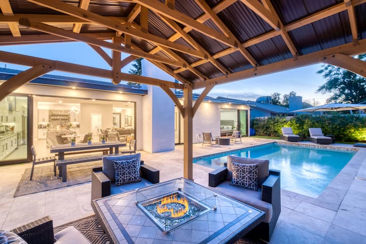 Oasis W Pool, Hiking, Fireplace, Outdoor Living! - Scottsdale, AZ