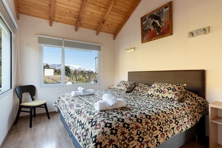 Your Residence In Bariloche With Mountains Views - 聖卡洛斯-德巴里洛切