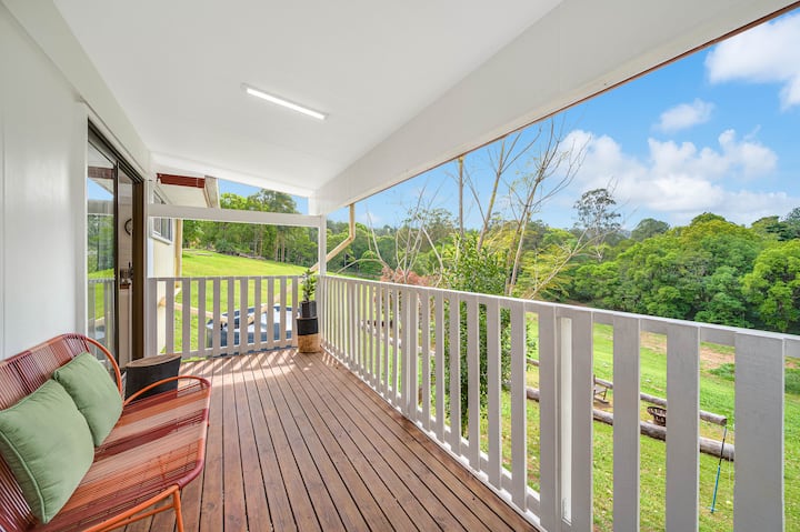 Pet Friendly Cozy Cabin On Acreage - Sunshine Coast Queensland, Australia