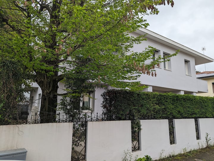 Large Apartment With Garden In Single House - Montegrotto Terme