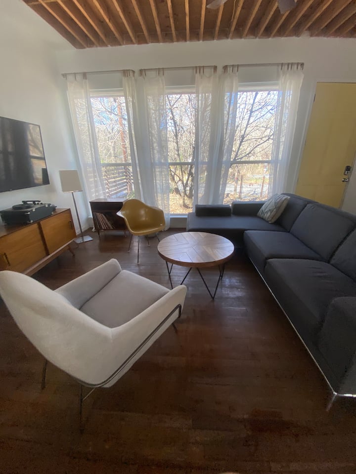 Entire Home Near South Congress, Lady Bird Lake! - Austin