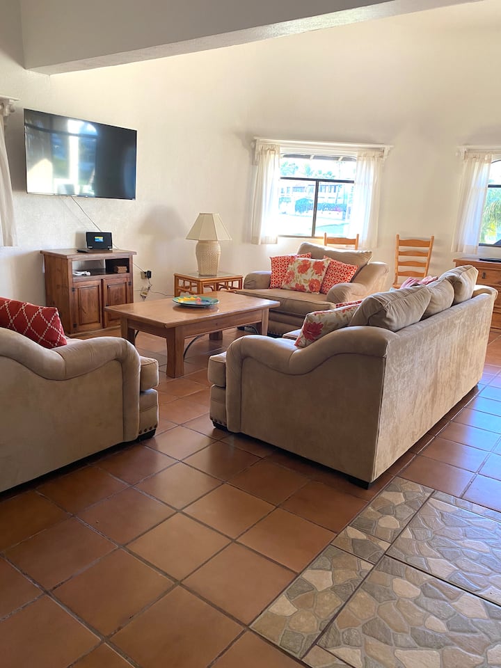Large 2 Bed Condo In San José Del Cabo - San José del Cabo