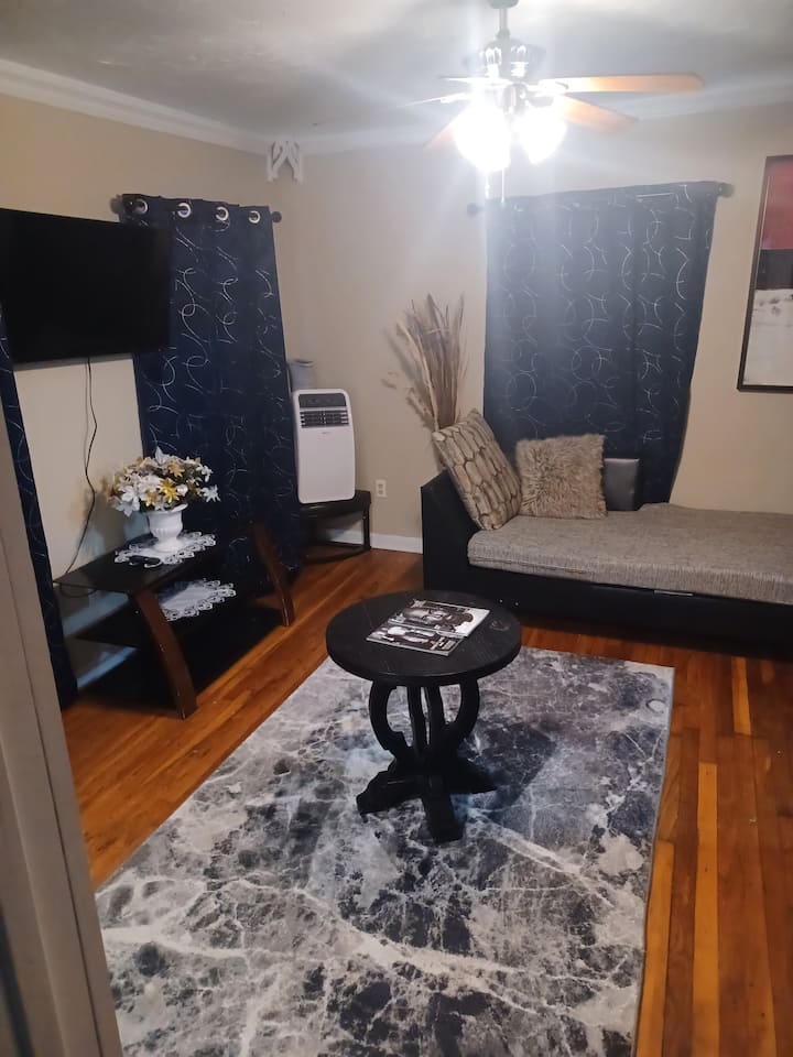 Beautiful Apartment In A Quiet Area. - Dedham, MA