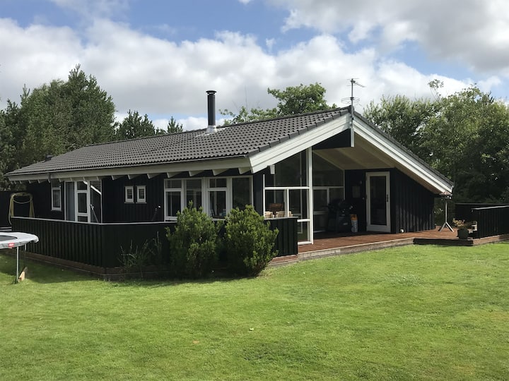 Skønt Sommerhus Tæt På Fjord Og Hav - Denmark