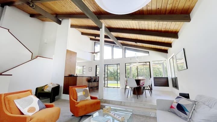 Gorgeous, Sunny Waimea 5-br. House With Pool. - Waimea, HI