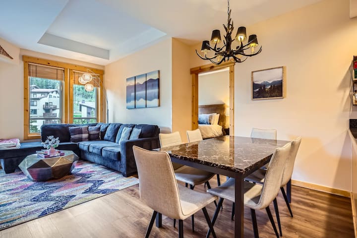 Top Floor, Center Village, Hot Tub! - Copper Mountain, CO