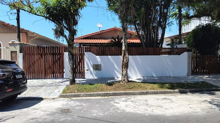 Casa Agradável E Muito Aconchegante . - Ubatuba