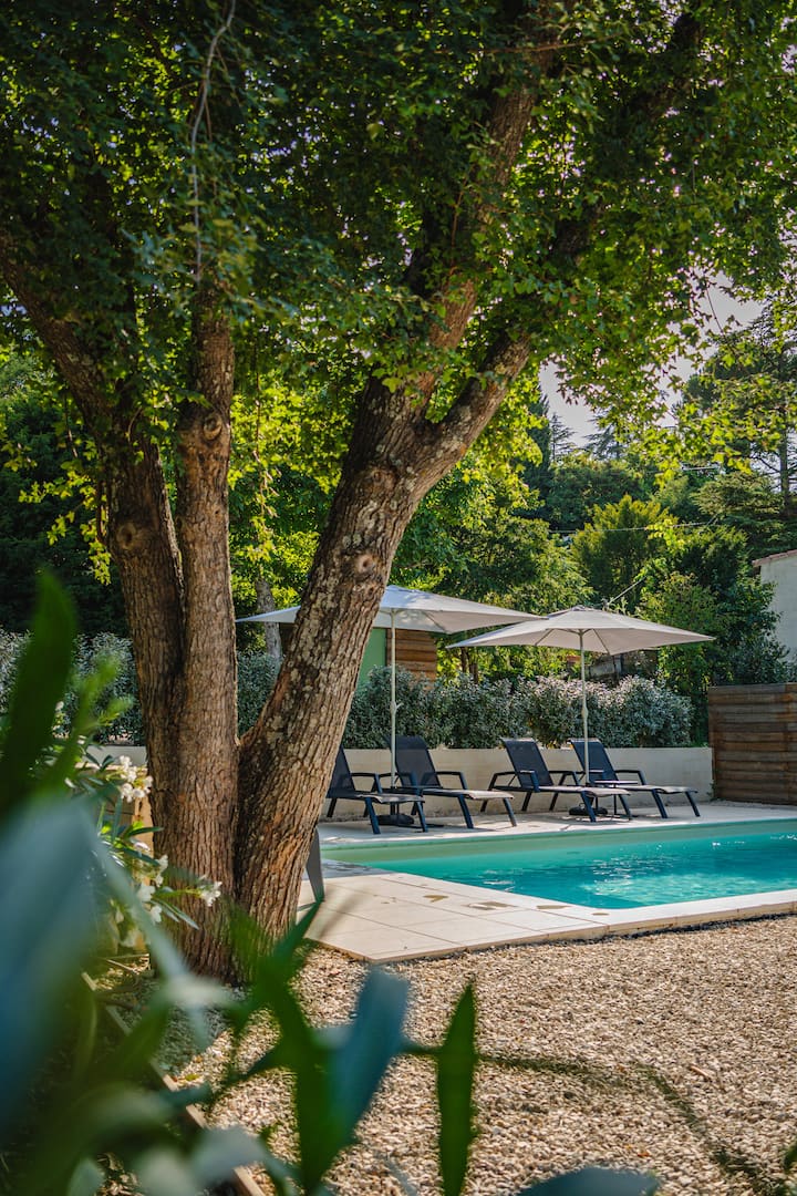 Vakantiewoning Met Privé Zwembad - Centrum Apt - Apt