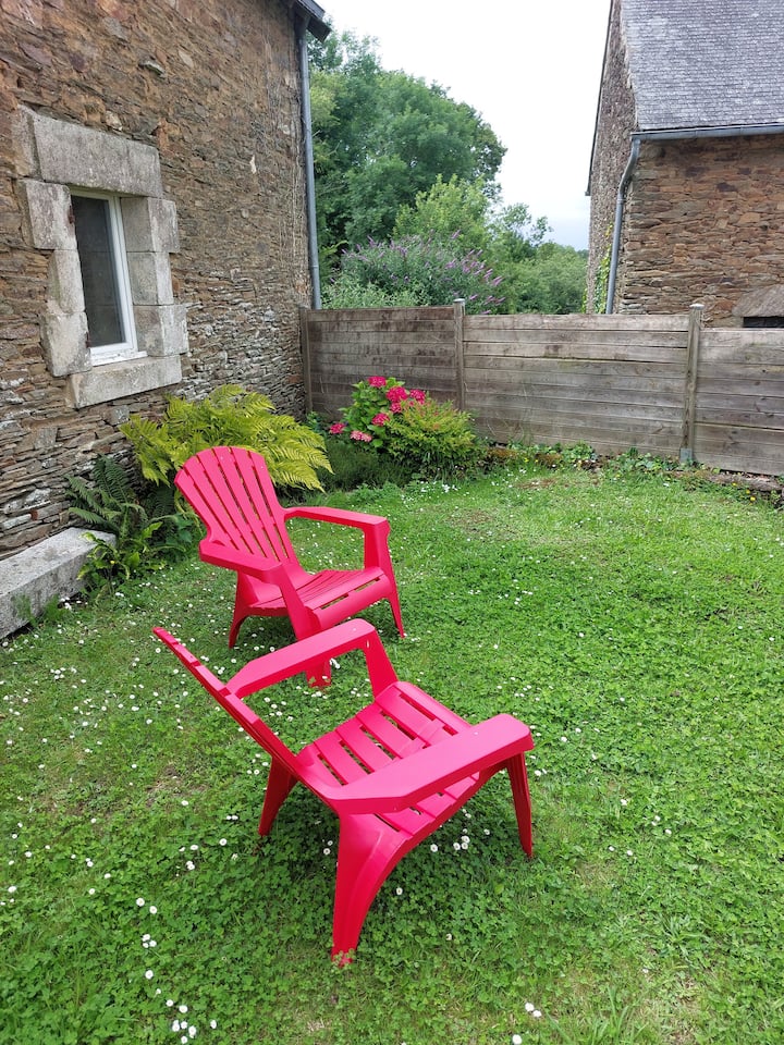 Maison Spacieuse Avec Jardin Proche Plages, Bourg - Moëlan-sur-Mer
