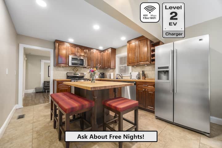 Chef's Kitchen, Jetted Tub, Free Parking, Wash/dry - Stone Mountain, GA