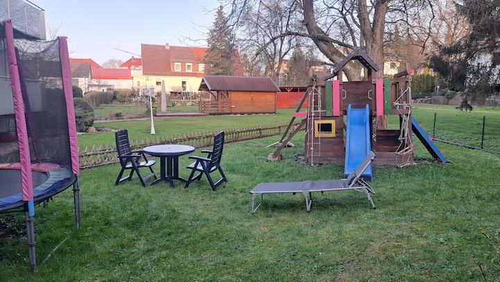 Zimmer Wohnung
In Edergeschoss
Komfortabel. - Hessisch Lichtenau