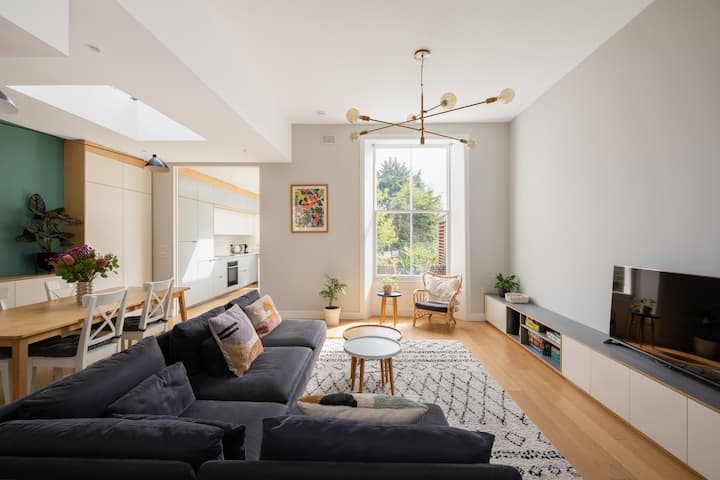 Ample, Bright, Stylish Apartment With Terrace - Londres