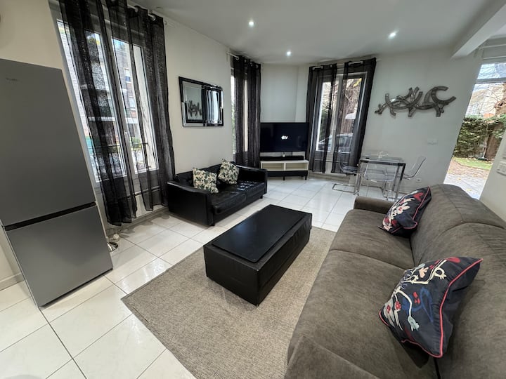 (Rdc) Appt 3 Pièces Standing - Terrasse + Parkings - Poissy