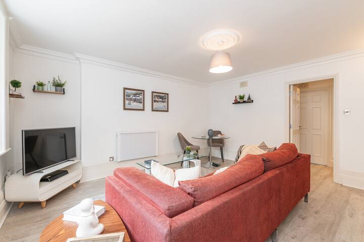 Modern Stylish Apt With Patio Near Ranelagh - Dublín