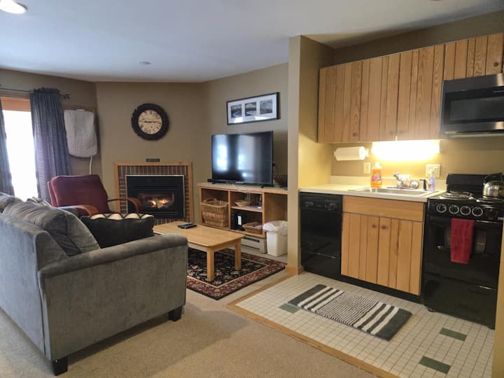 Family Friendly Ski In/ski Out Sugarloaf Condo - Carrabassett Valley, ME