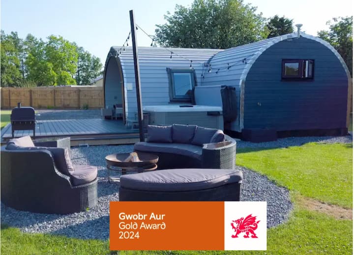 Luxury Pod With Hot Tub And Large Private Garden - Llandovery