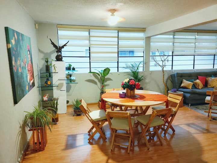 Amplio Y Natural Depto A Pasos De Reforma-condesa - Mexico City