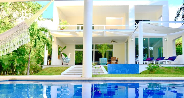 Villa, Private Pool, Jacuzzi & Incl. Services - Playa del Carmen