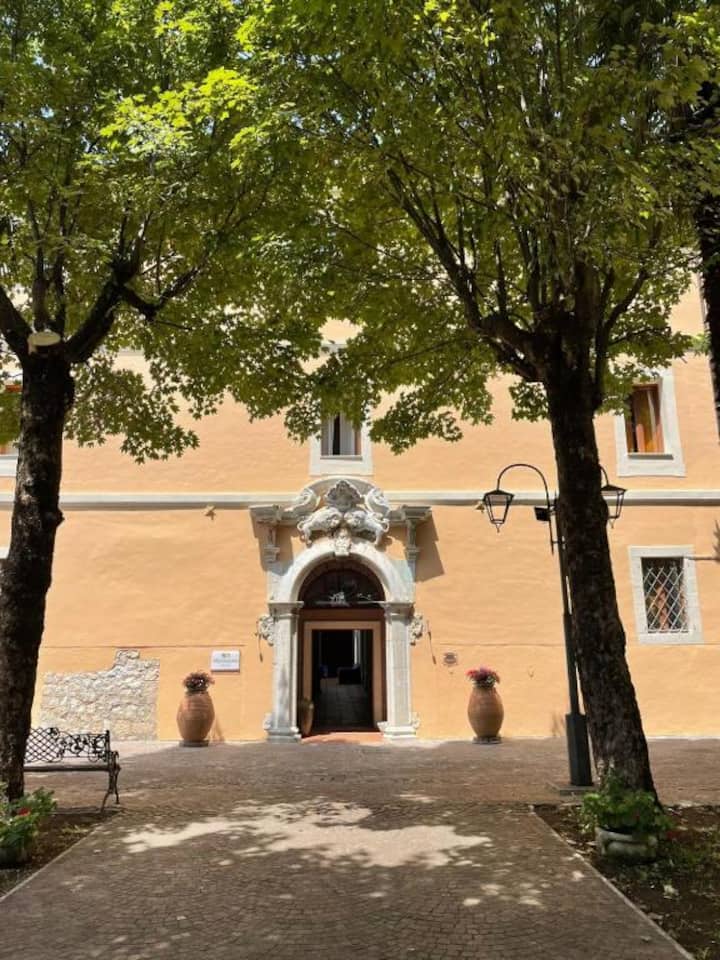 Dimora Storica "Villa Grancassa" - Pescasseroli