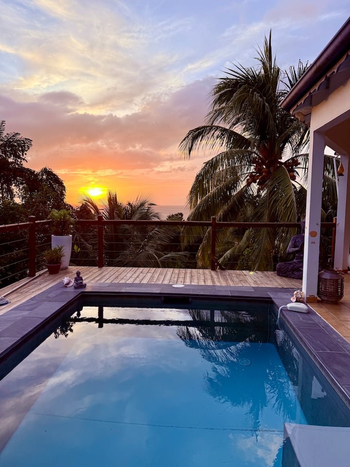 Belle Villa Avec Vue Mer Et Emplacement De Choix - Guadeloupe