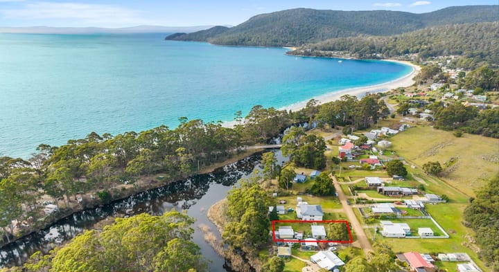 Bright 60s Shack, Short Stroll To Beach, Wood Fire - Bruny Island