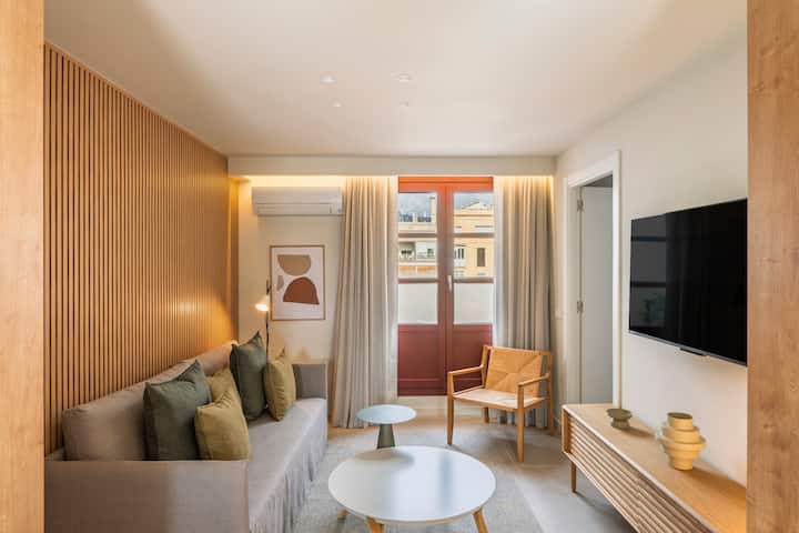 Penthouse With Balcony, Shared Pool And Garden - Barcelone