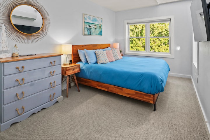 Pavilion Place | Entire Home | Spacious & Quiet - Old Orchard Beach, ME