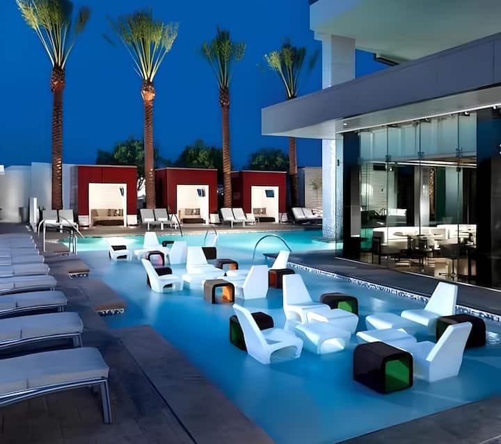 Luxurious Strip View Condo With Private Balcony - Henderson, NV