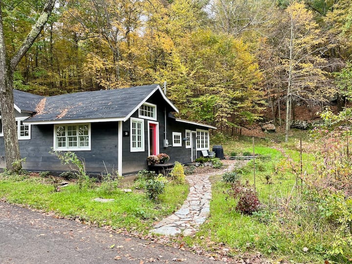 Charming Woodstock Artist's House - Woodstock, NY