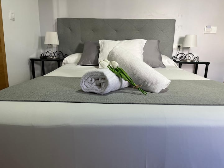 Habitación Doble Con Encanto Y Desayuno. - Córdoba, Spanien